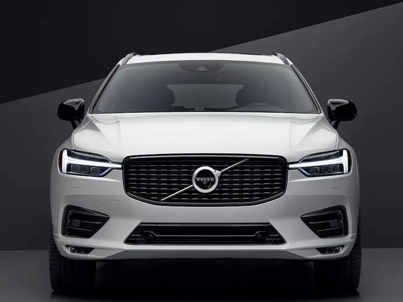 Volvo Dealer Farmington Hills MI | LaFontaine Volvo of Farmington Hills